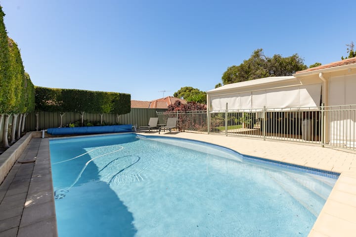 Mullaloo Coastal Retreat By Swan Bnb Management - Mindarie