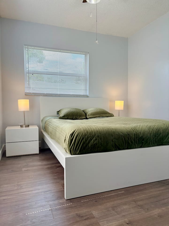 Estudio Cómodo Con Entrada Y Parqueo Privado - Apopka, FL