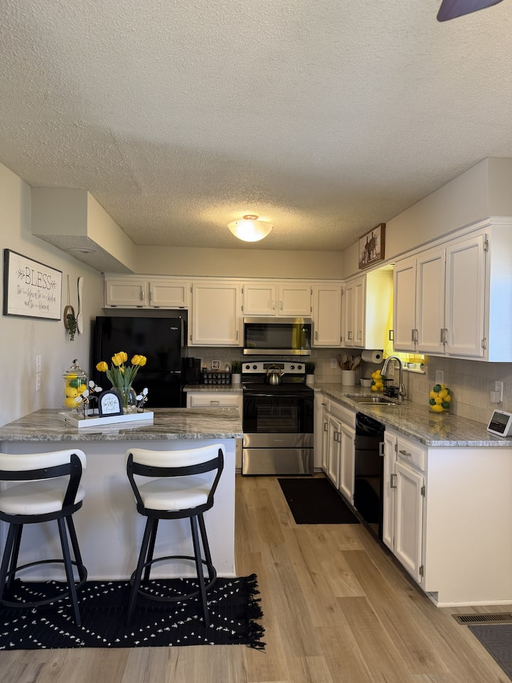 Charming 3 Bedroom House With Ideal Fifa Location - Belton, MO