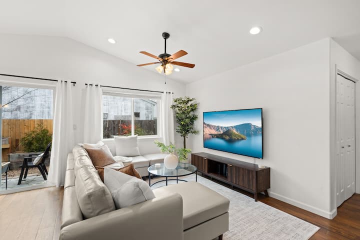 Wyatt Airport Landing - Medford, OR