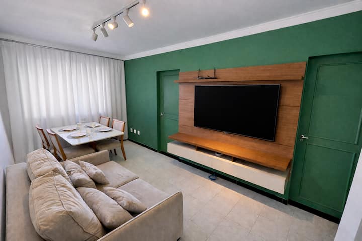 Condomínio Climatizado, Máquina De Lavar, Elevador - Feira de Santana