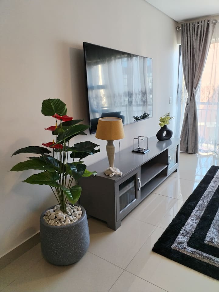 The Millennial Coastal Retreat - Umhlanga