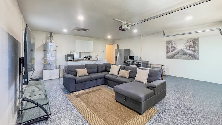 Long-stay Furnished Private 1-bedroom In Irvine - Tustin, CA