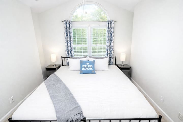 Cozy Home | Minutes From Ecu & Dining - Greenville, NC