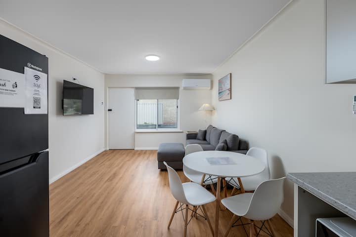 Modern Beach Stay | Great Location - Bunbury