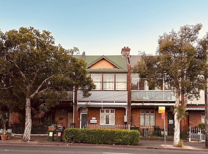 Welcome Everyone To Our Apartment - Surry Hills