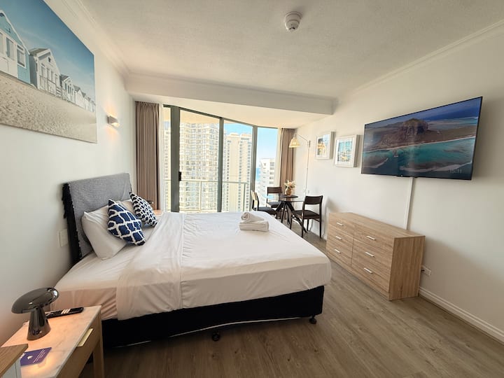 Surfers Paradise (Level 19) Ocean View Hotel Room - Surfers Paradise