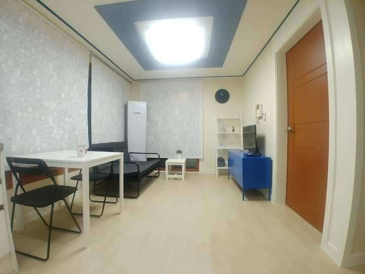 Han's Suite / [#1] One Stop To Seoul Station - Seoul