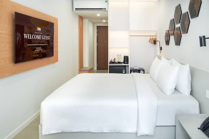 Superior King | Minimal Design | Sleek & Calm - Binh Duong