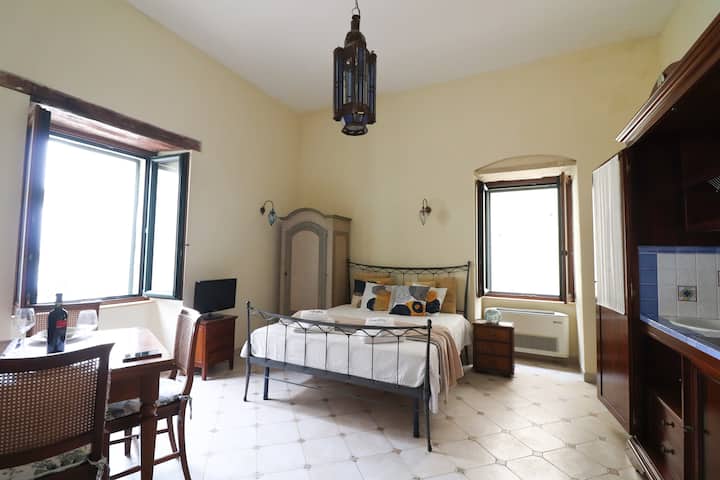 Mono Scilla Otranto: Charme Nel Centro Storico - Otranto