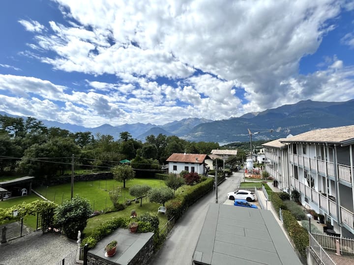 Colico: Attic Apartment With Views - Colico
