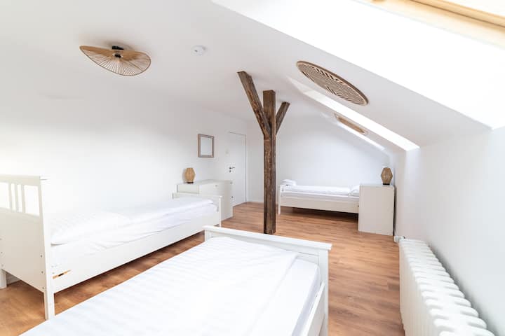 53 New Attic Triple Room At Old Town Square - Prag