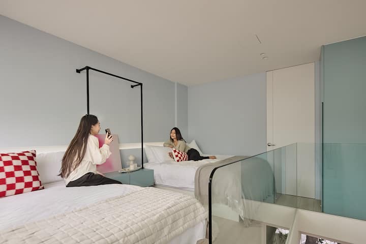 Xalora/包棟16人/大稻埕碼頭廣場/機場捷運台北車站/北門站/寧夏夜市/台北地下街/1-5f - Taipei