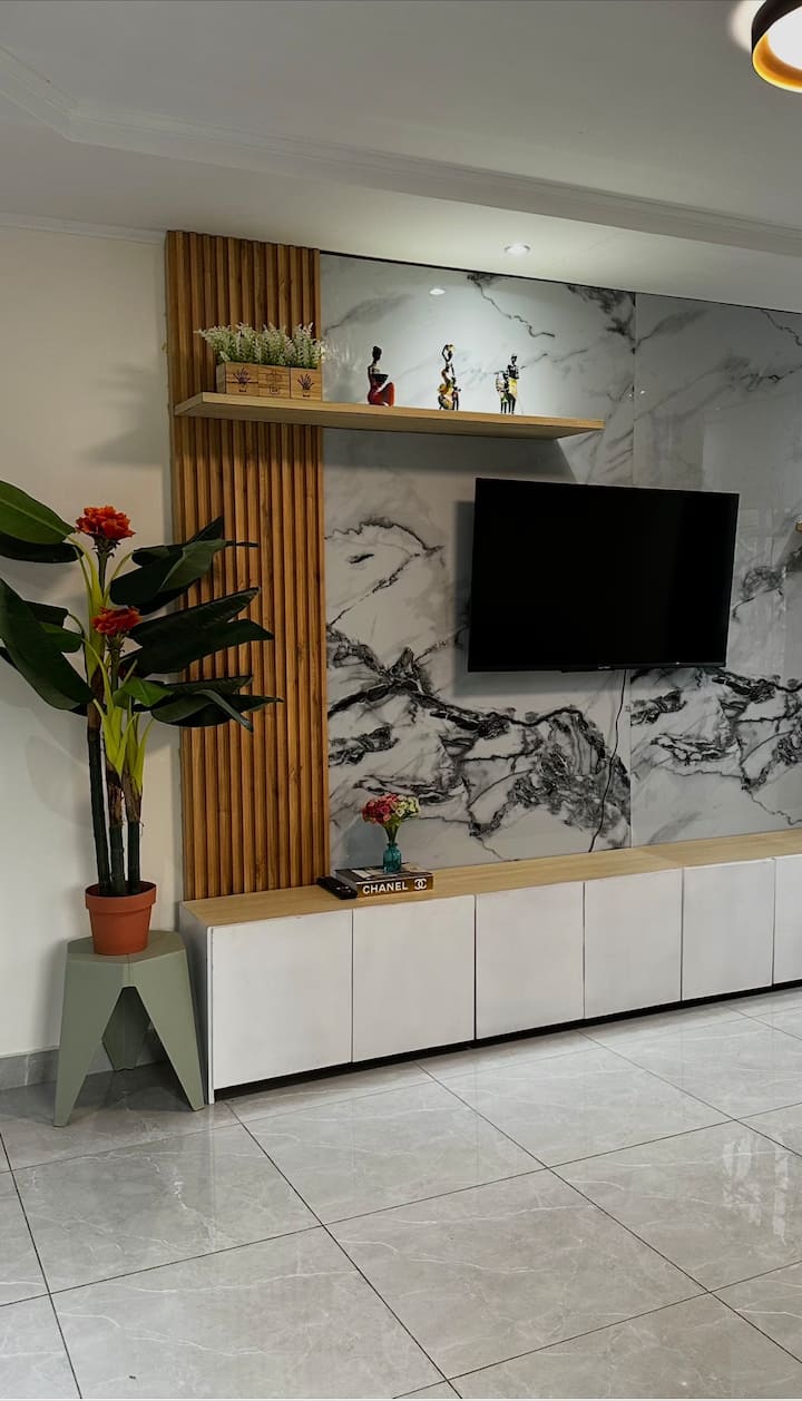 Appartement 2 Chambres Situé Au Cœur De La Ville. - Gabon
