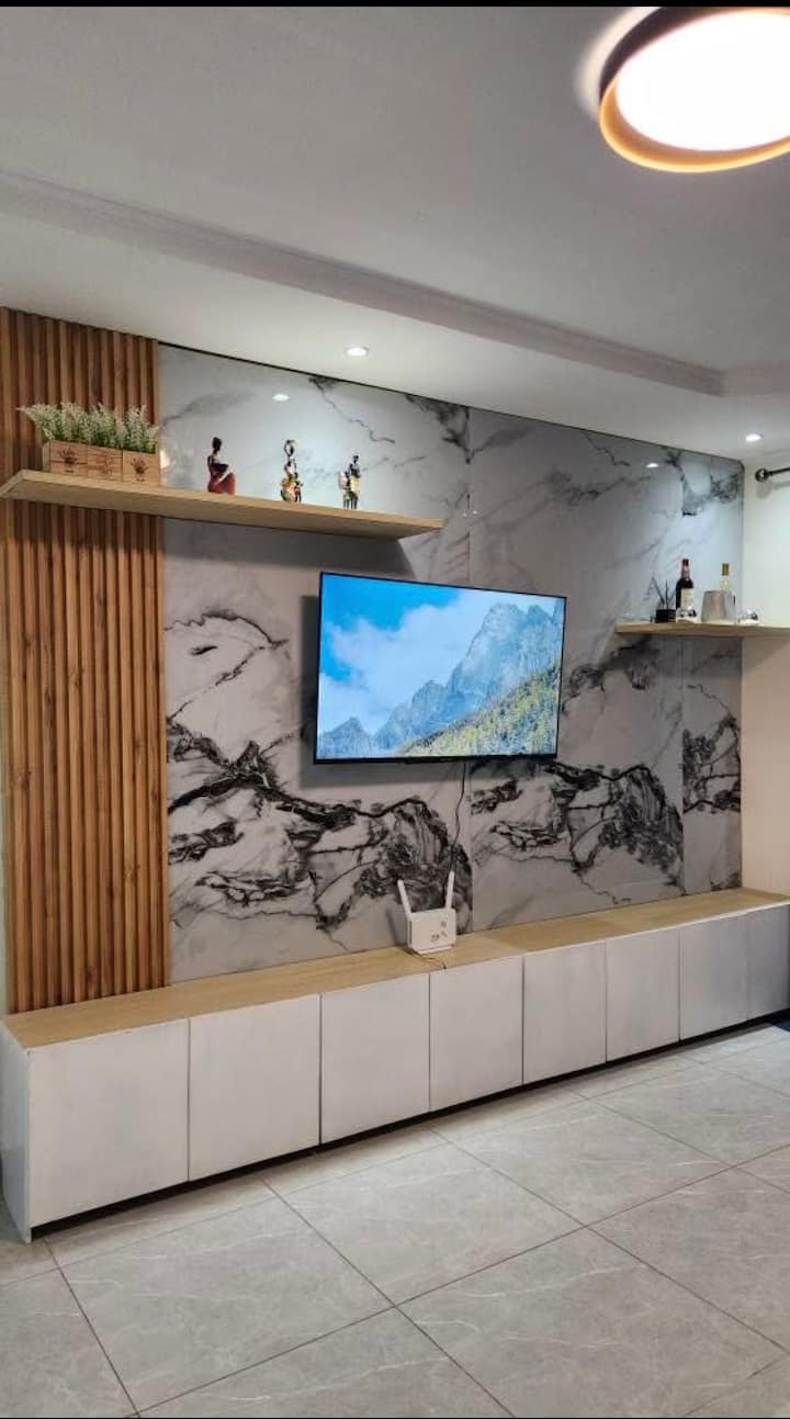 Appartement 2 Chambres Situé Au Cœur De La Ville. - Gabon