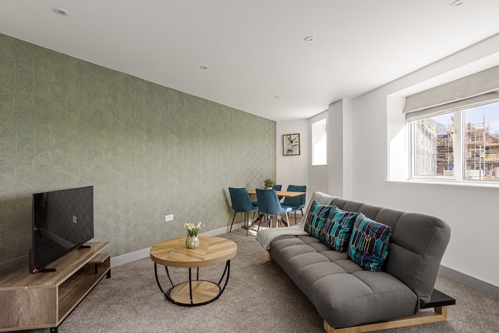 York Edge – Modern 1‑bed - Sleeps 4 - York