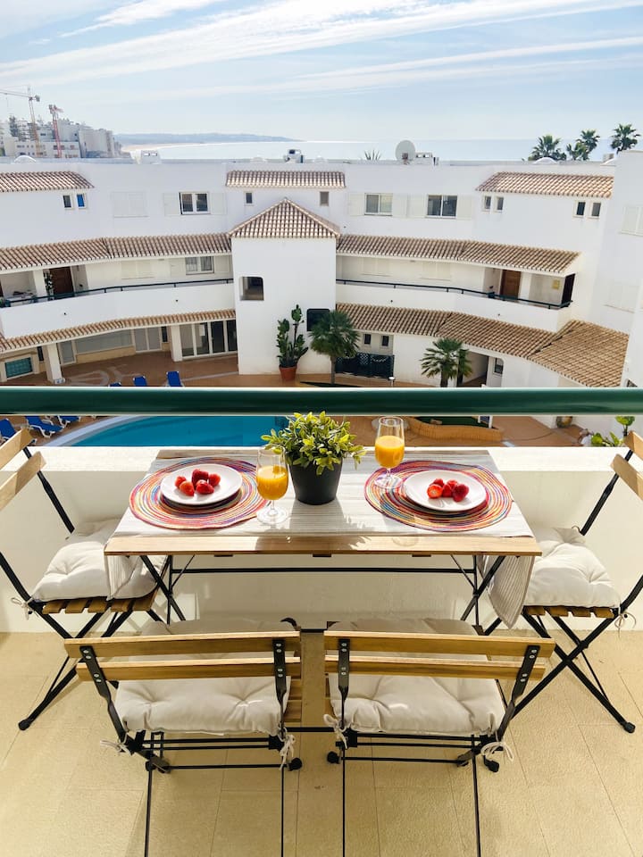 Cosy Coastal Hideaway•private Balcony•beach Acess - Porches