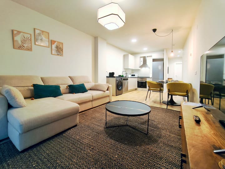 App 1 Ch. Cathédrale I. Centre Historique - Universidad de Valladolid