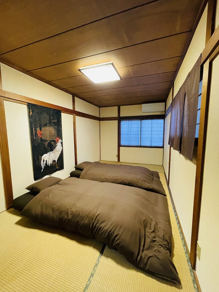 Private Vintage Wooden 2-story House / Manzu Inn - Morioka