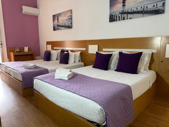 Quarto Familiar Com Terraço - Porto