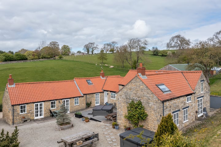 Rose Cottage – Refined Countryside Charm - Malton