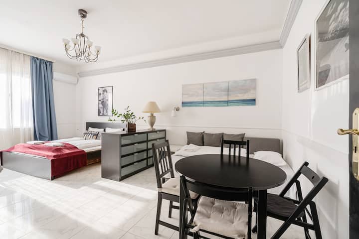 Madach City Studio - Budapest