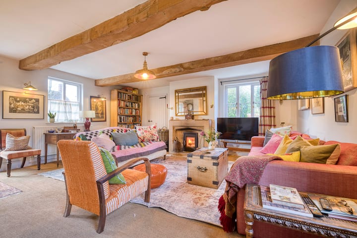 Pretty Country Cottage - Bruton
