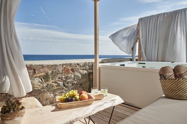 Junior Suite Prvt Jetted Tub Volcano Suites Milos - Milos