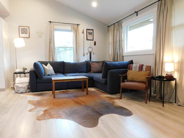 Stylish Urban Stay- Close To Airport And Uptown - Charlotte Douglas Airport (CLT)