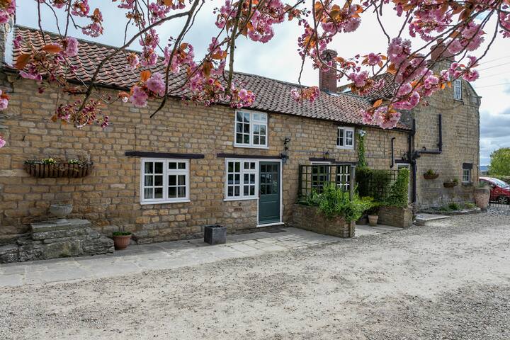 Poppy Cottage  A Romantic Countryside Hideaway - Thornton Dale