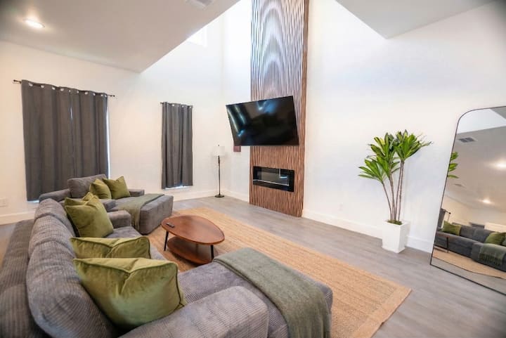 Luxury Downtown Dallas Retreat Near Uptown - Dallas, TX
