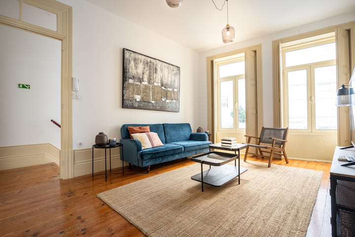 Spacious 2-bedroom - Porto