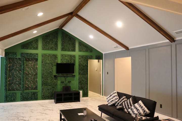 Warm Home 5-8 Minutes From The At&t Stadium! - Arlington, TX