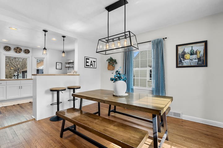 Seymour St Retreat - Appleton, WI