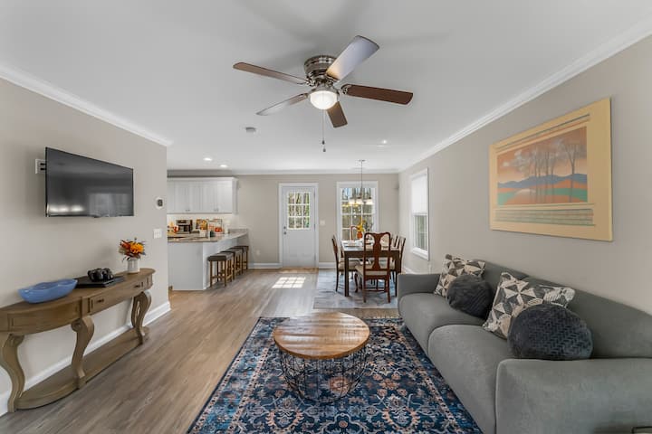 Happy Home-hickory! - Hickory, NC