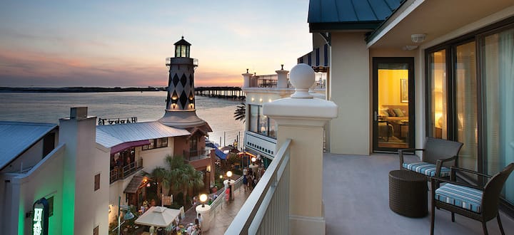 Scenic 3 Br Presidential Suite At Emerald Grande - Destin, FL