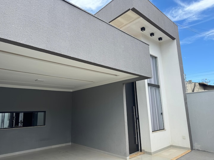 Casa Com Piscina | Conforto Para 6 Pessoas Ou Mais - Anápolis