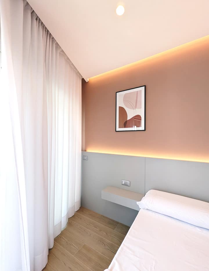 Ilux - Camera Matrimoniale "Rubino" - Crotone