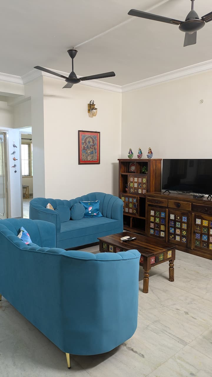 Cozy Haven In The Heart Of City Shopping & Dining - Csennai