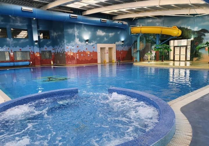 Cosy Mobile Home In Billing Aquadrome - 