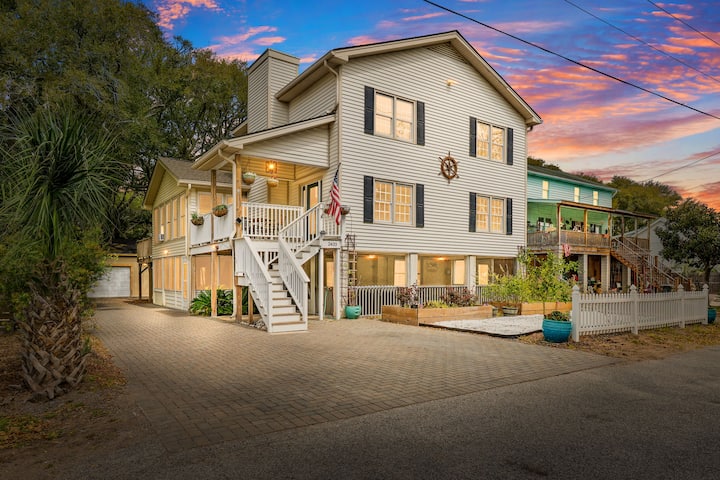 Blackbeard's Isle • 6 Beds • 2 Blocks From Beach - Mount Pleasant, SC