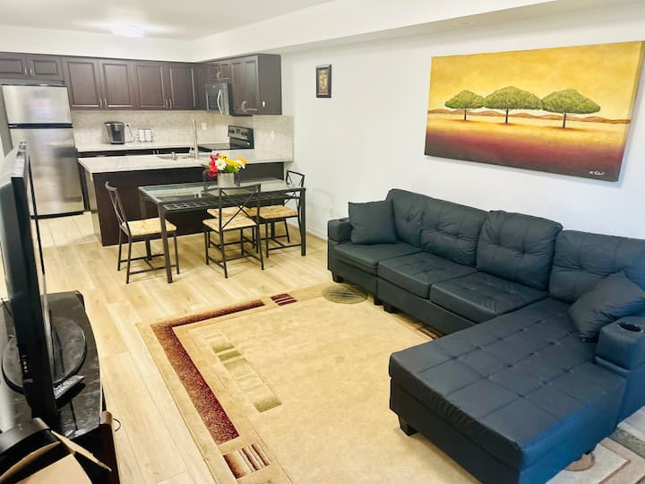 Two Bedroom Dundas And Trafalgar - Oakville