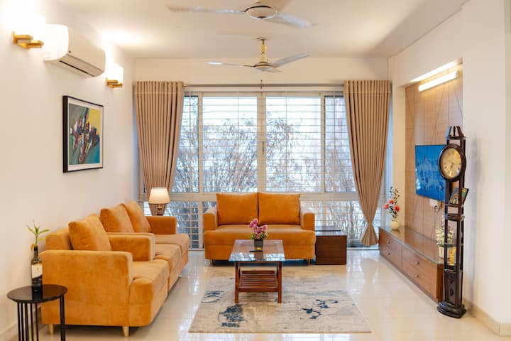 “Golf View Apartment On 12th Floor In Banani” - Dhaka
