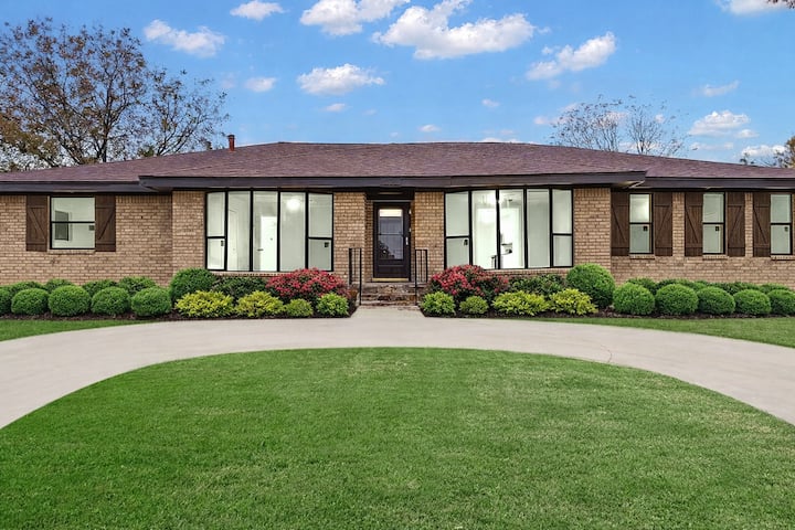 Fifa-4 Mi-cowboys/rangers Complex, 6-flags, Tx Liv - Grand Prairie, TX