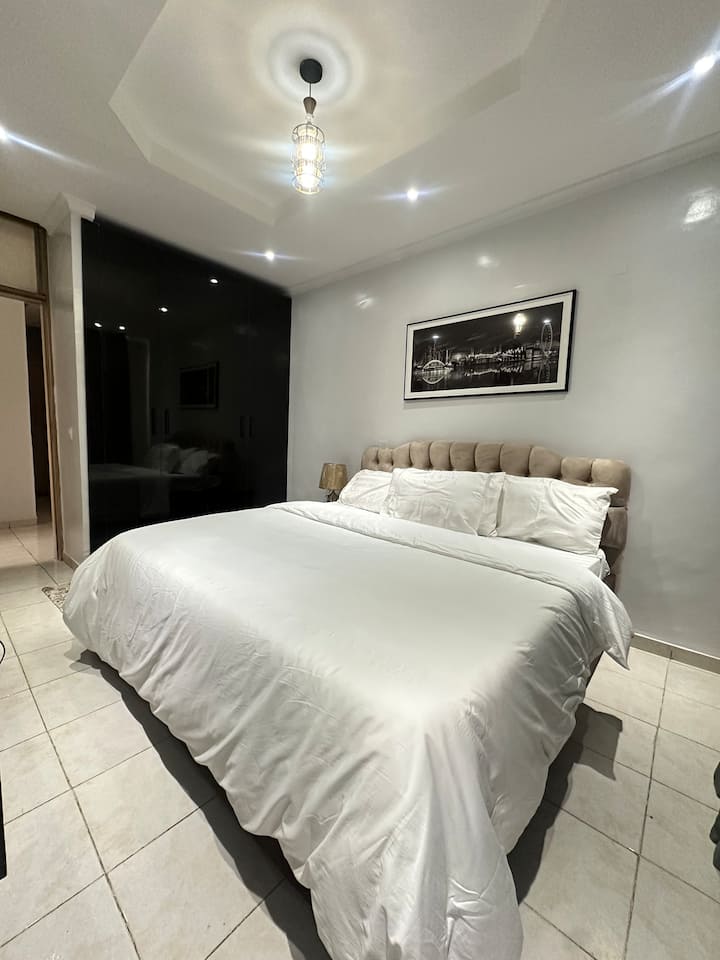 Everything You Need| 4bdr | Wi-fi | Ps 5 | Parking - Lagos, Nigeria