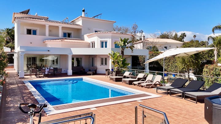 Villa Luxo Vista Mar, Piscina, Jacuzzi – Luz - Luz
