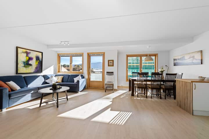 Four Bedroom And Two Baths - Ålesund