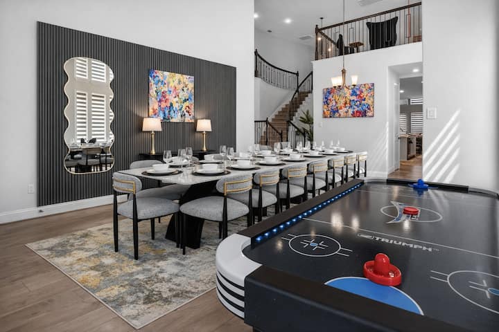 Luxury 6br Fifa | Game Room | Sleeps 16 | Ev - Irving, TX
