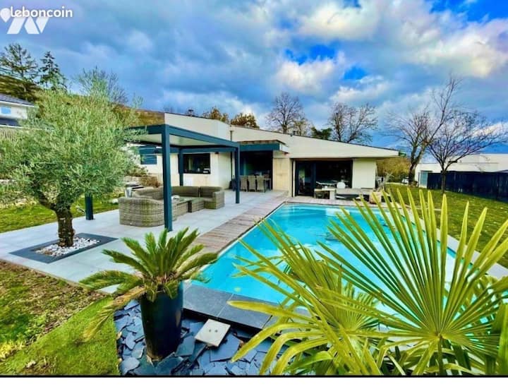 Maison Avec Piscine Et Jacuzzi - Grenoble