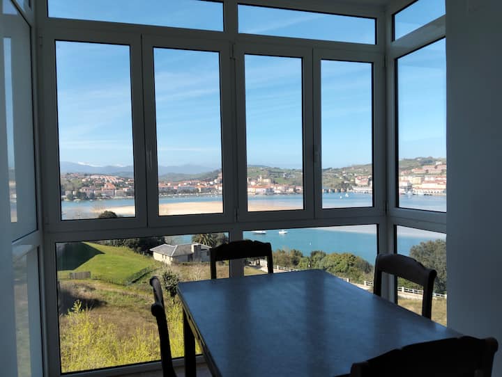 Villa Andrea Iii. Apartamento En La Playa - Comillas